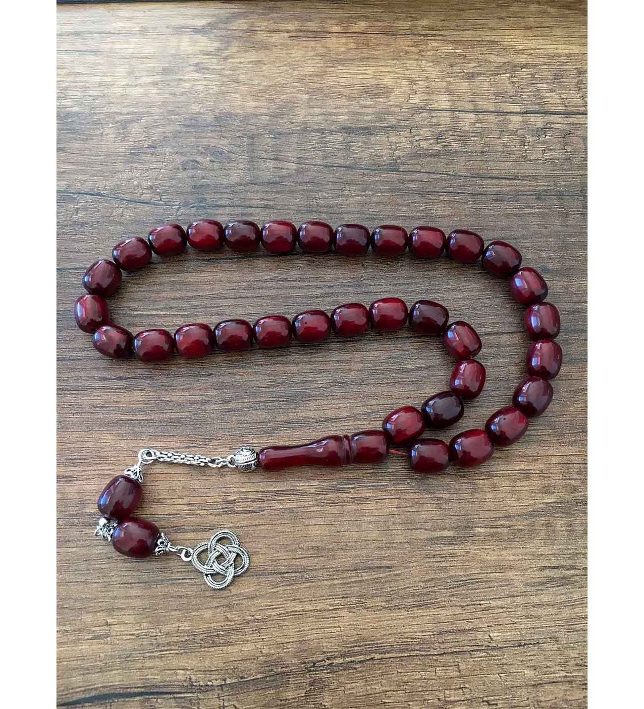 Iri Taneli Garnet